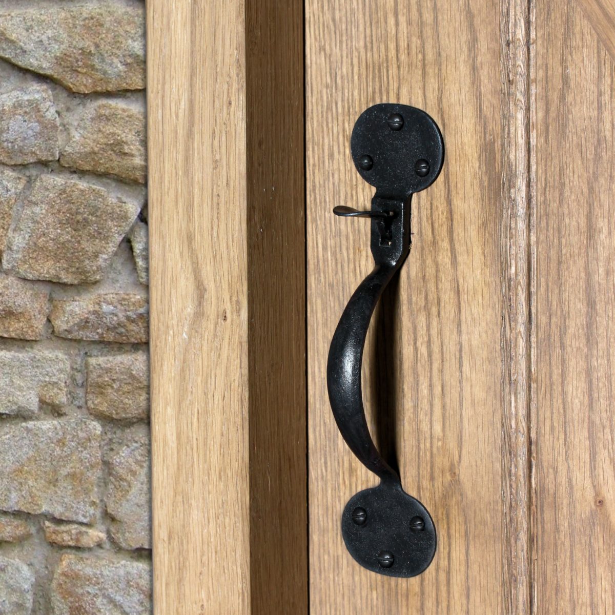 Stonebridge | Modern and Traditional Door Handles and Hardware